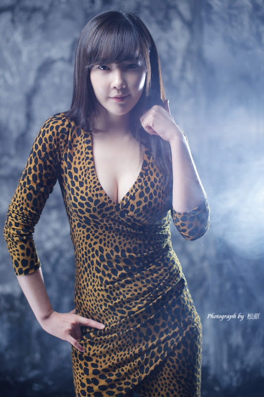 Kim Yoo Yeon Hot Leopard Mini Dress