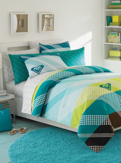 decora y disena: EDREDONES ROXY PARA JOVENCITAS