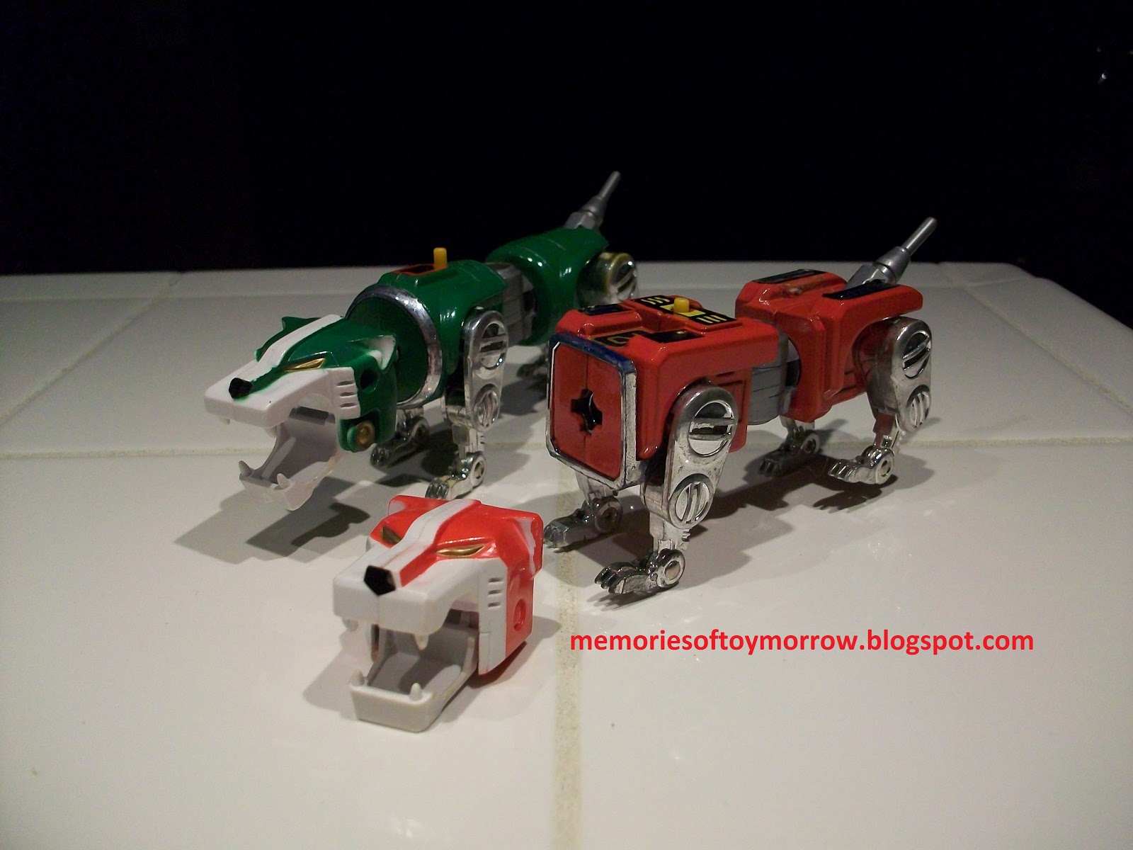 Memories of Toymorrow: Is it Voltron or is it Lionbot...who cares, its ...