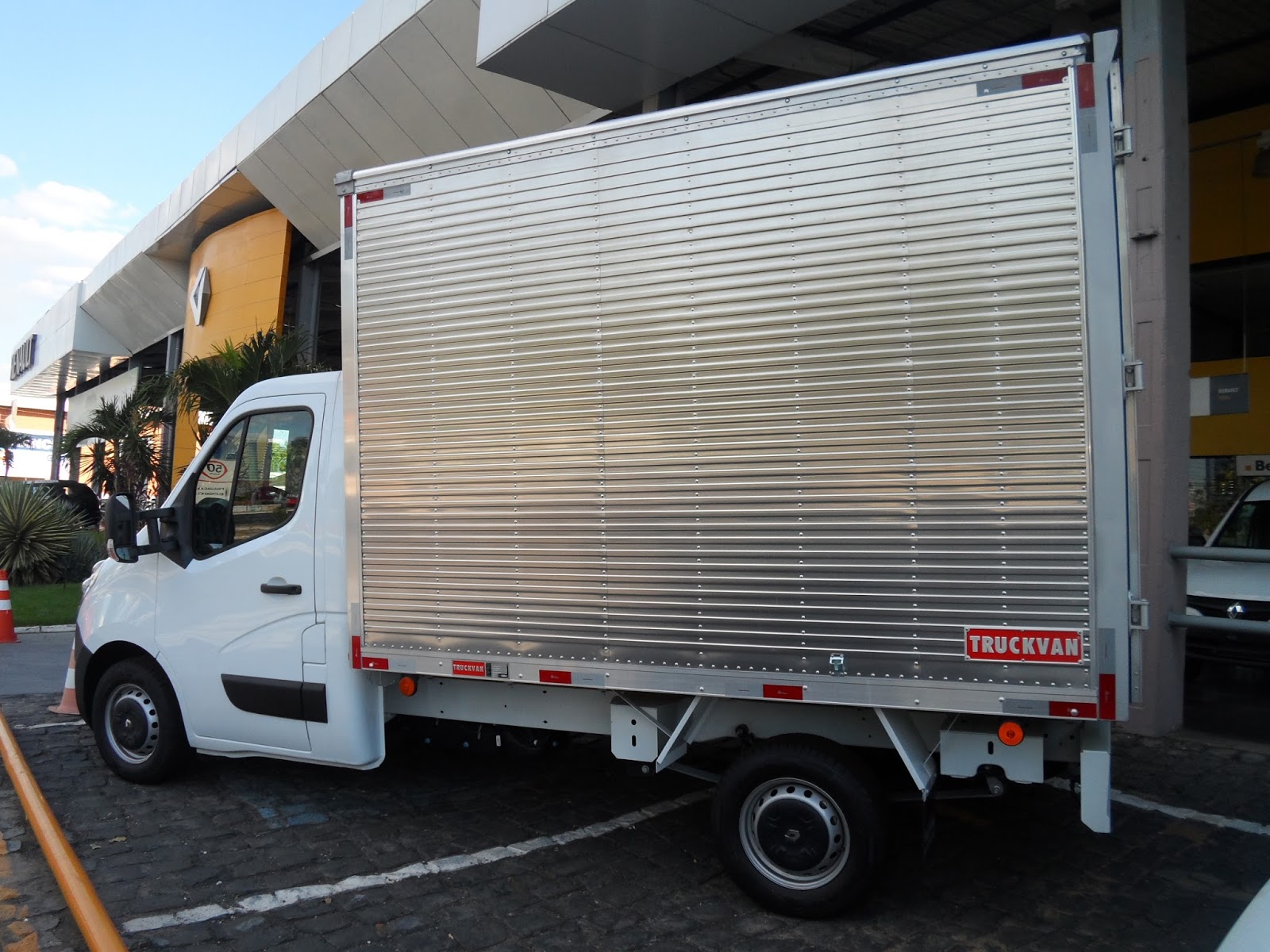 Renault Master Chassi-Cabine: solução para diversas atividades