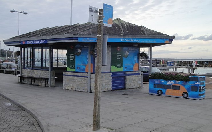 benchsite: Bus Stop benches around the world