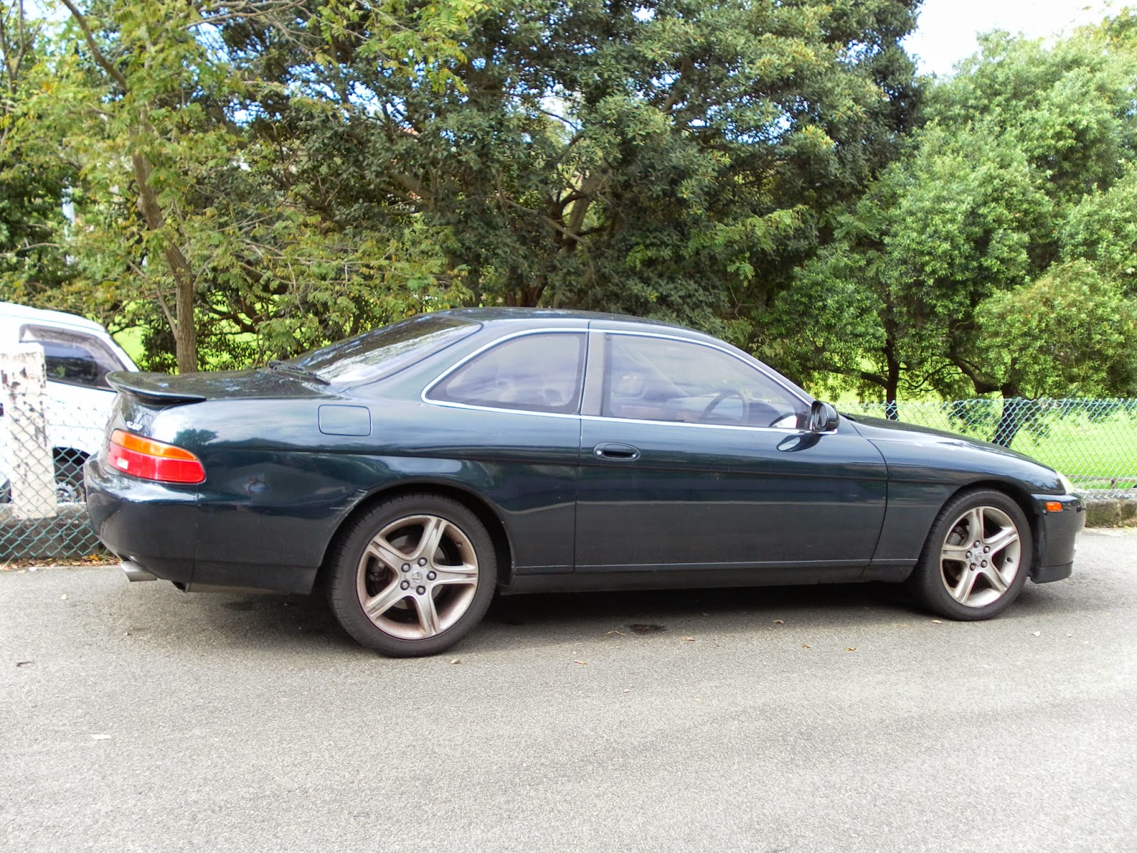 Aussie Old Parked Cars: 1991 Lexus SC 400 (Z30)