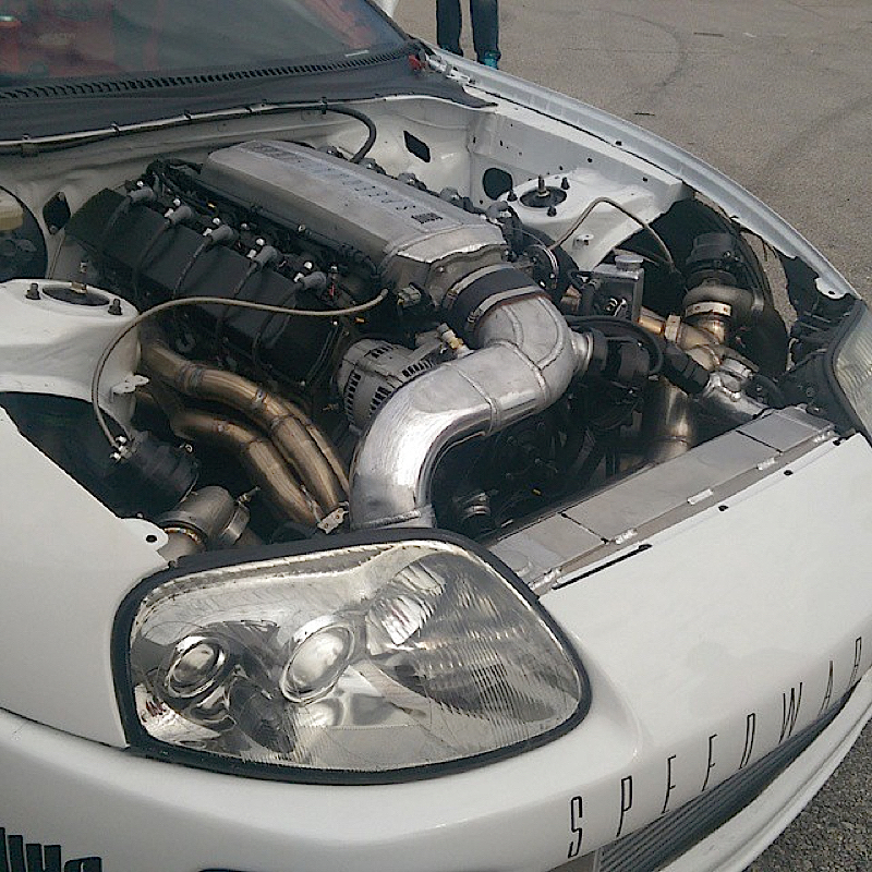 GAS KUSTOMS: Toyota Supra V10 de Viper