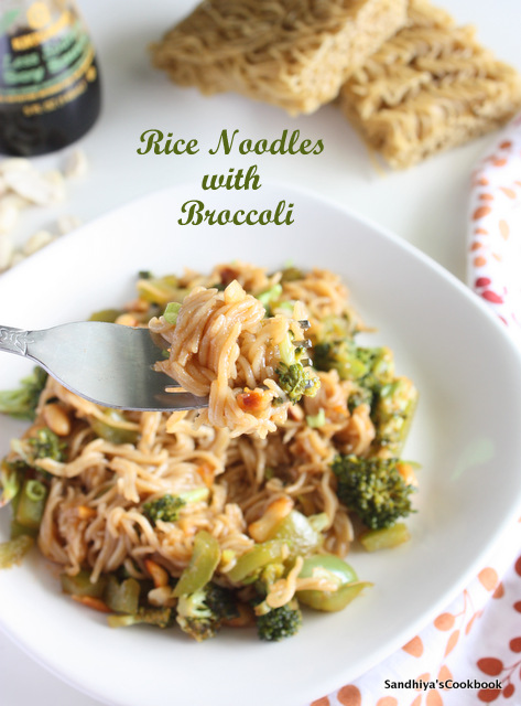 Sandhiya's Cookbook: Brown Rice Noodles with Broccoli and Peanuts ...