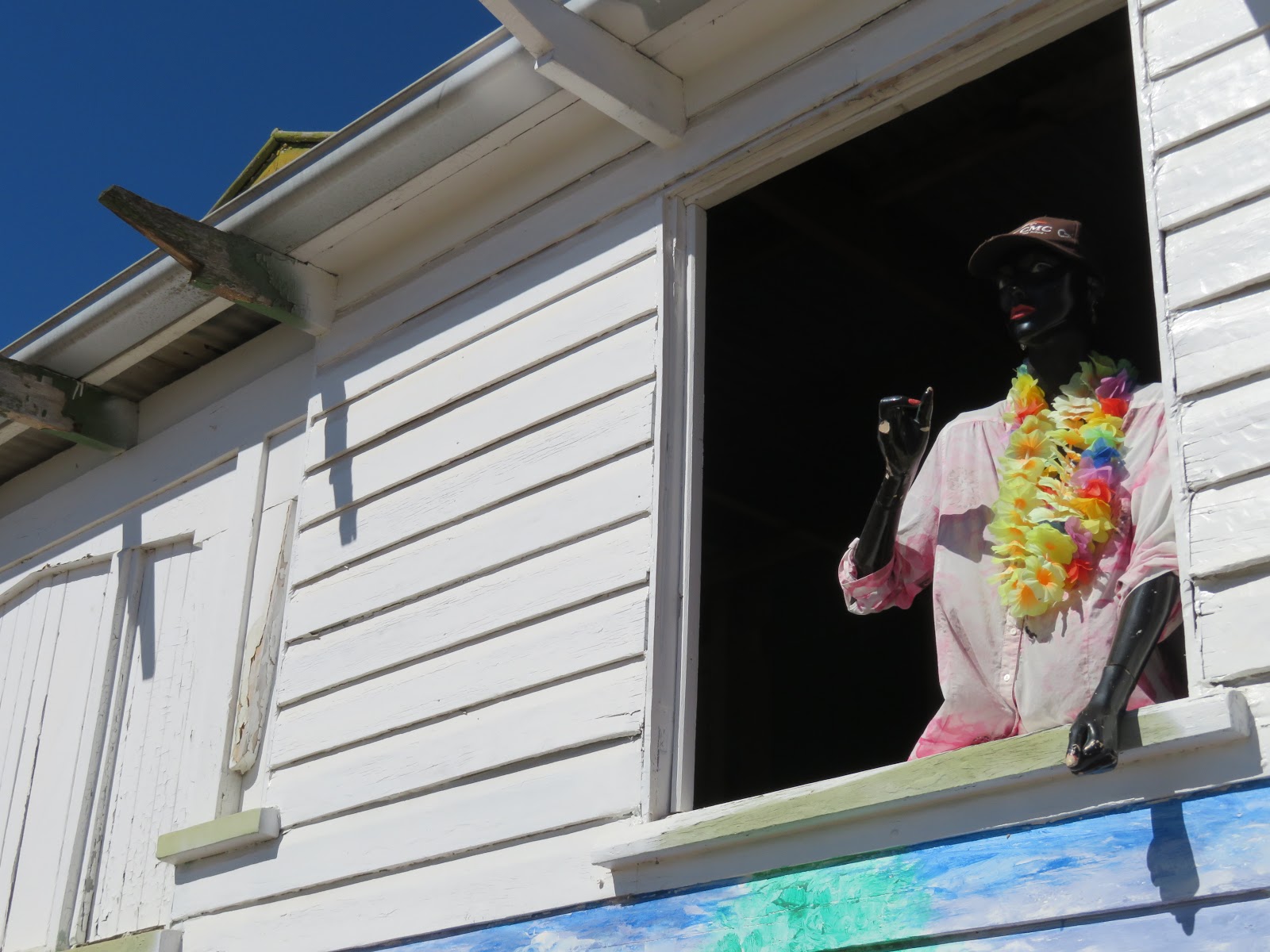 Cato On Tour: Mulgildie, The Place To Be! Bunyips, Ghosts and Rum(ors)