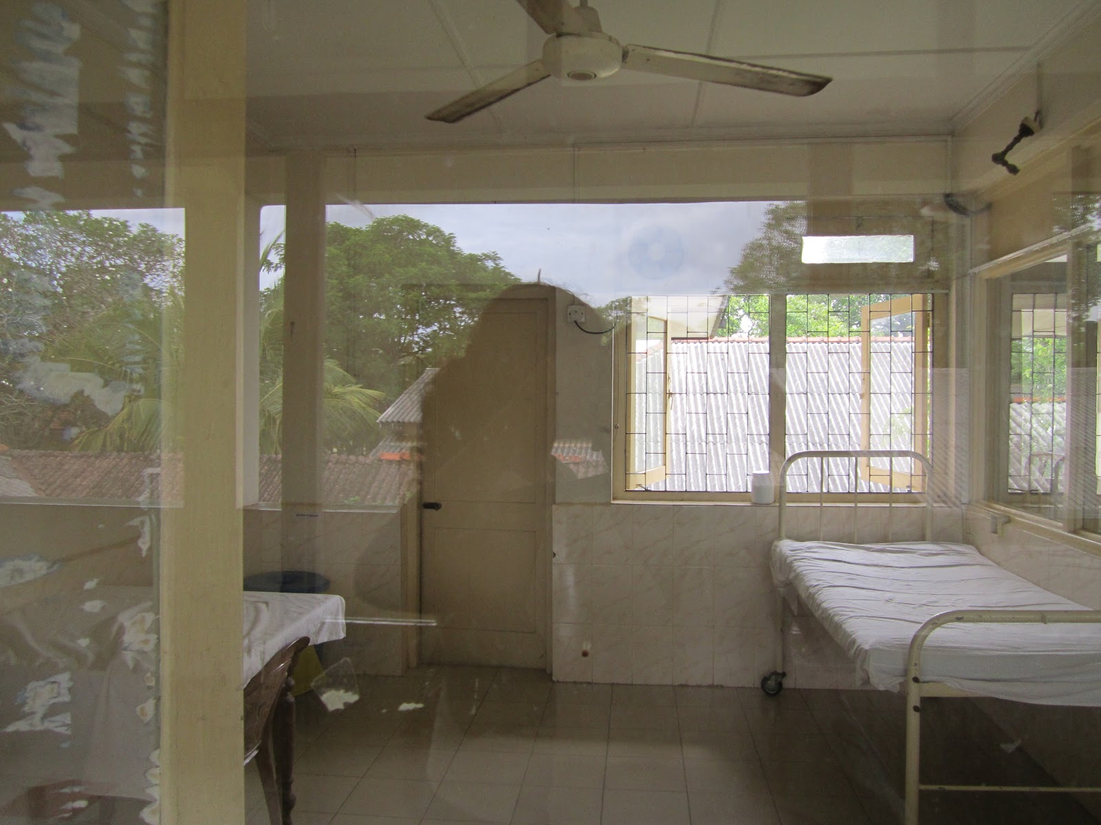 Clerkship19th Batch group A & B: VISIT TO INFECTIOUS DISEASE HOSPITAL – IDH