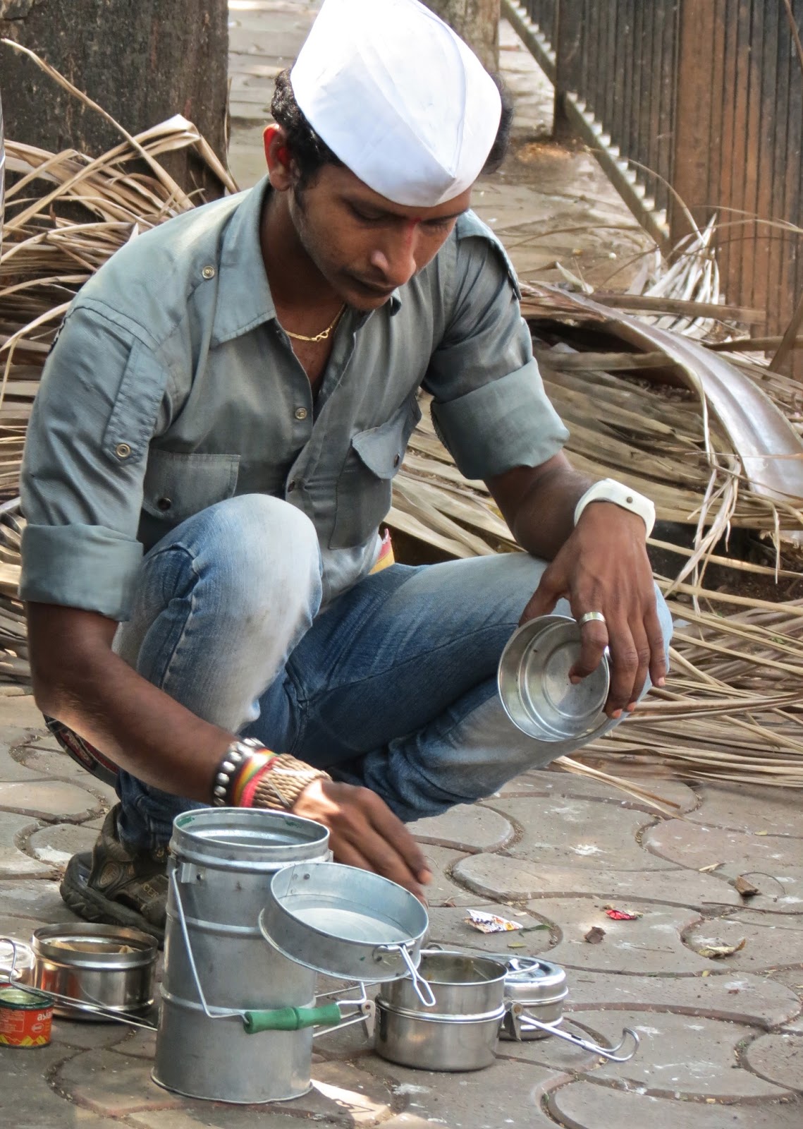 BombayJules: The Mumbai Dabbawalas - Dabba Dabba Do!