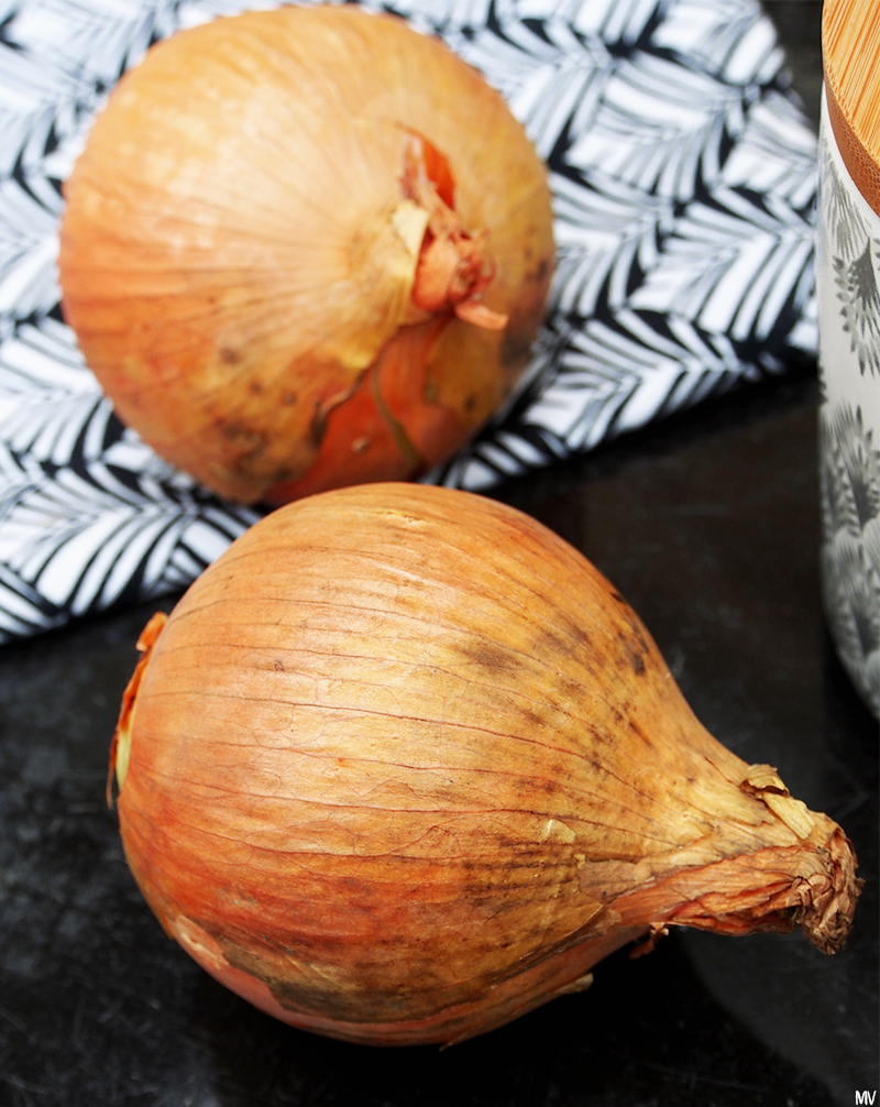 KARAMELLISOITU SIPULI | Kaakao kermavaahdolla