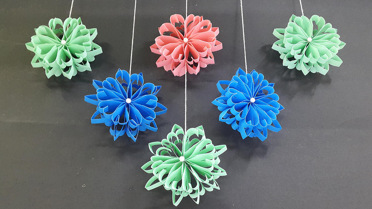 Colors Paper How To Make Beautiful Wall Hanging With Paper Flowers Room Decor Ideas colors-paper-how-to-make-beautiful-wall-hanging-with-paper-flowers-room-decor-ideas
