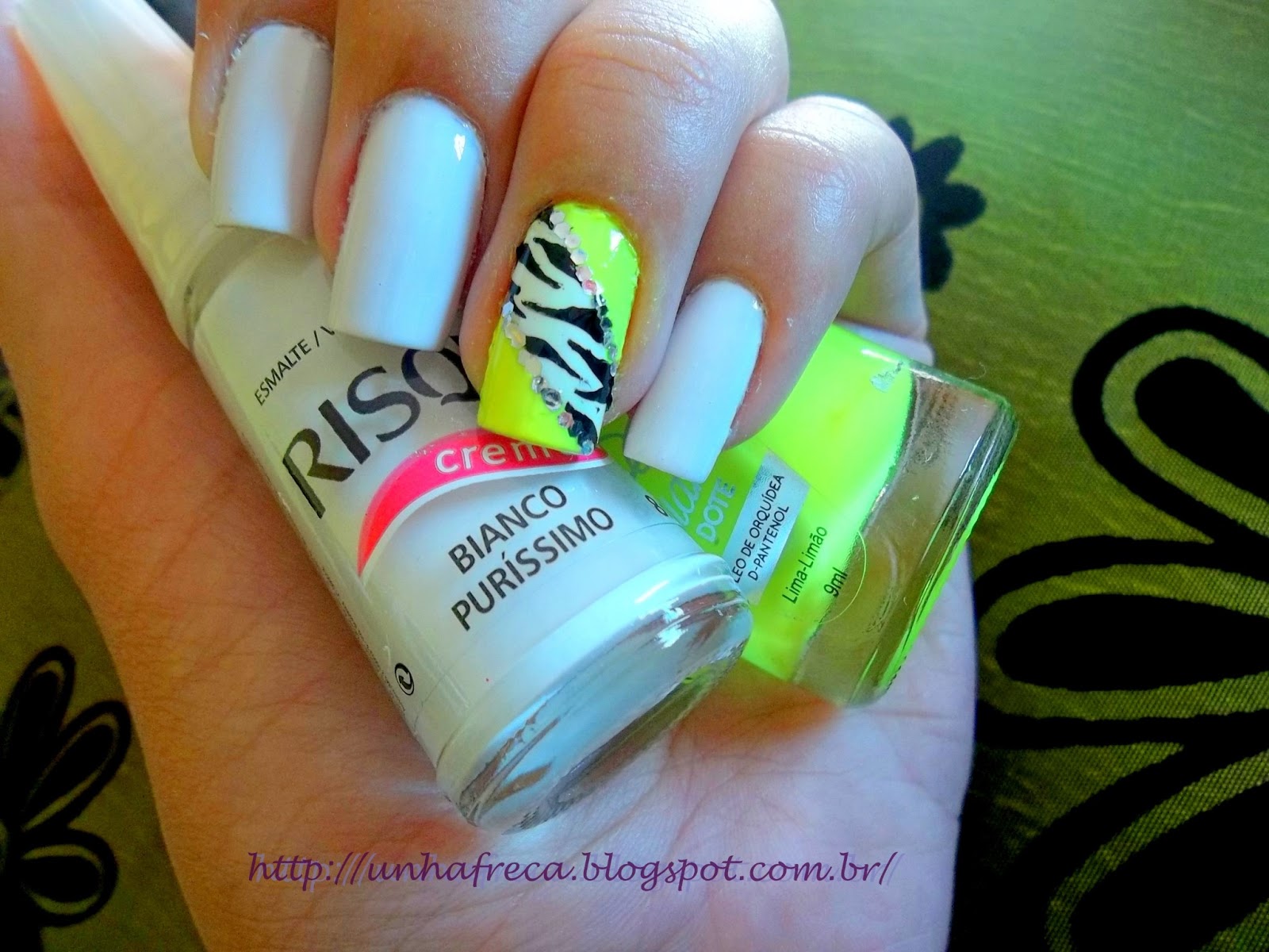 Unha Fresca! : Branco? Corretivo Escolar?