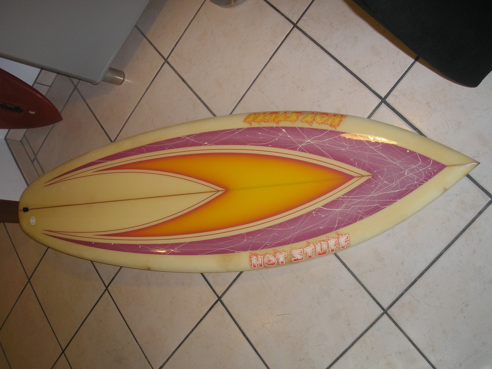 vintage surfboard collection France: Surf single Hot Stuff