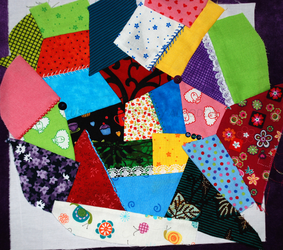 ILUSIONES EN SEDA Y ALGODÓN: CRAZY PATCHWORK