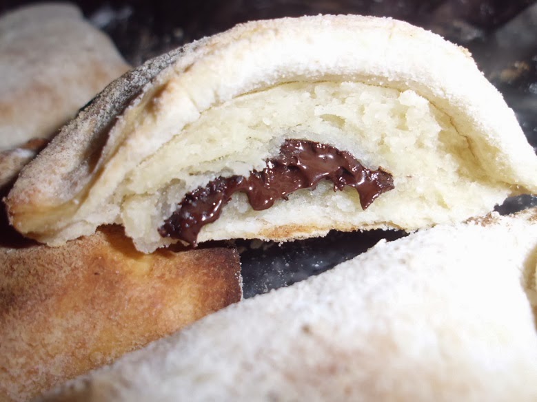 Cañitas de hojaldre y chocolate, by Jaime | Belleza