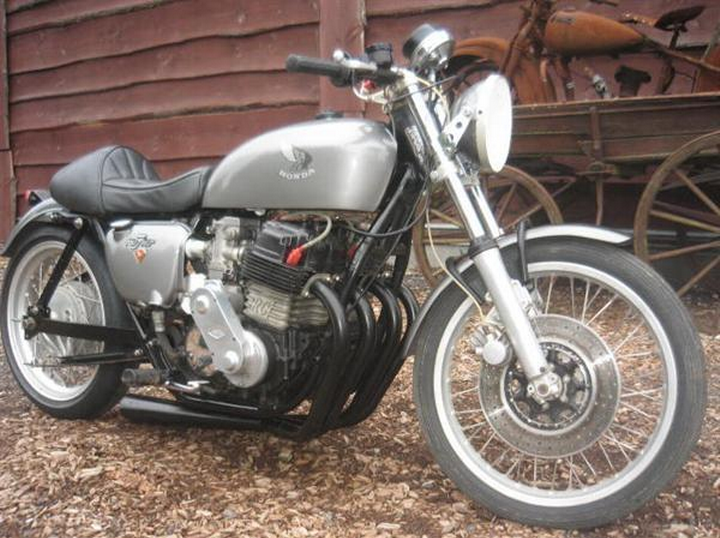 Cling on for dear life !!!: RC Drag Bike From Denmark