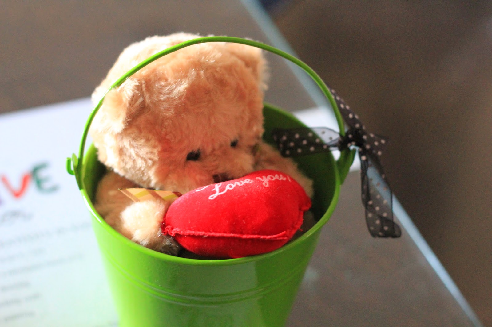 cre8ivecorner: teddy and buckets :)