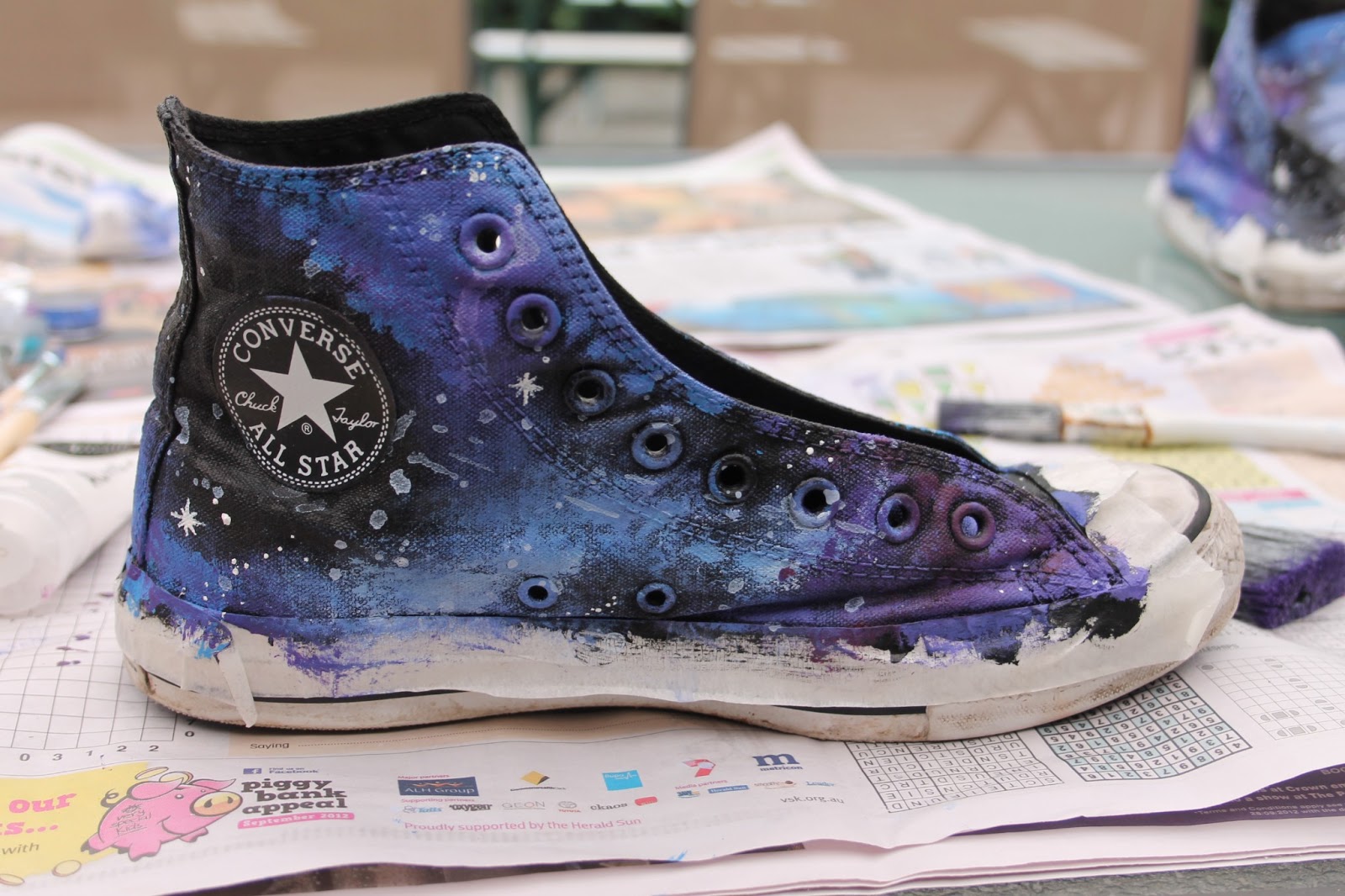 THE FASHION LOOKOUT: DIY Galaxy Converse