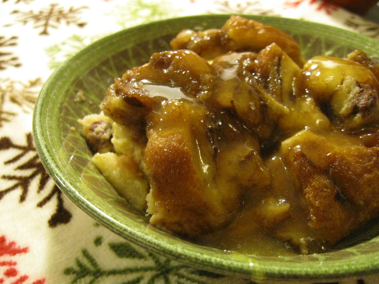 Carpe Cibus: Cinnamon Raisin Bread Pudding with Bourbon Sauce