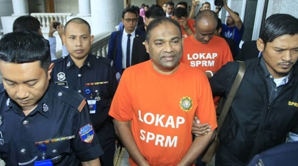 Bekas Pengerusi TH, Datuk Seri Abdul Azeez Dengan Bepakaian Baju Lokap ...