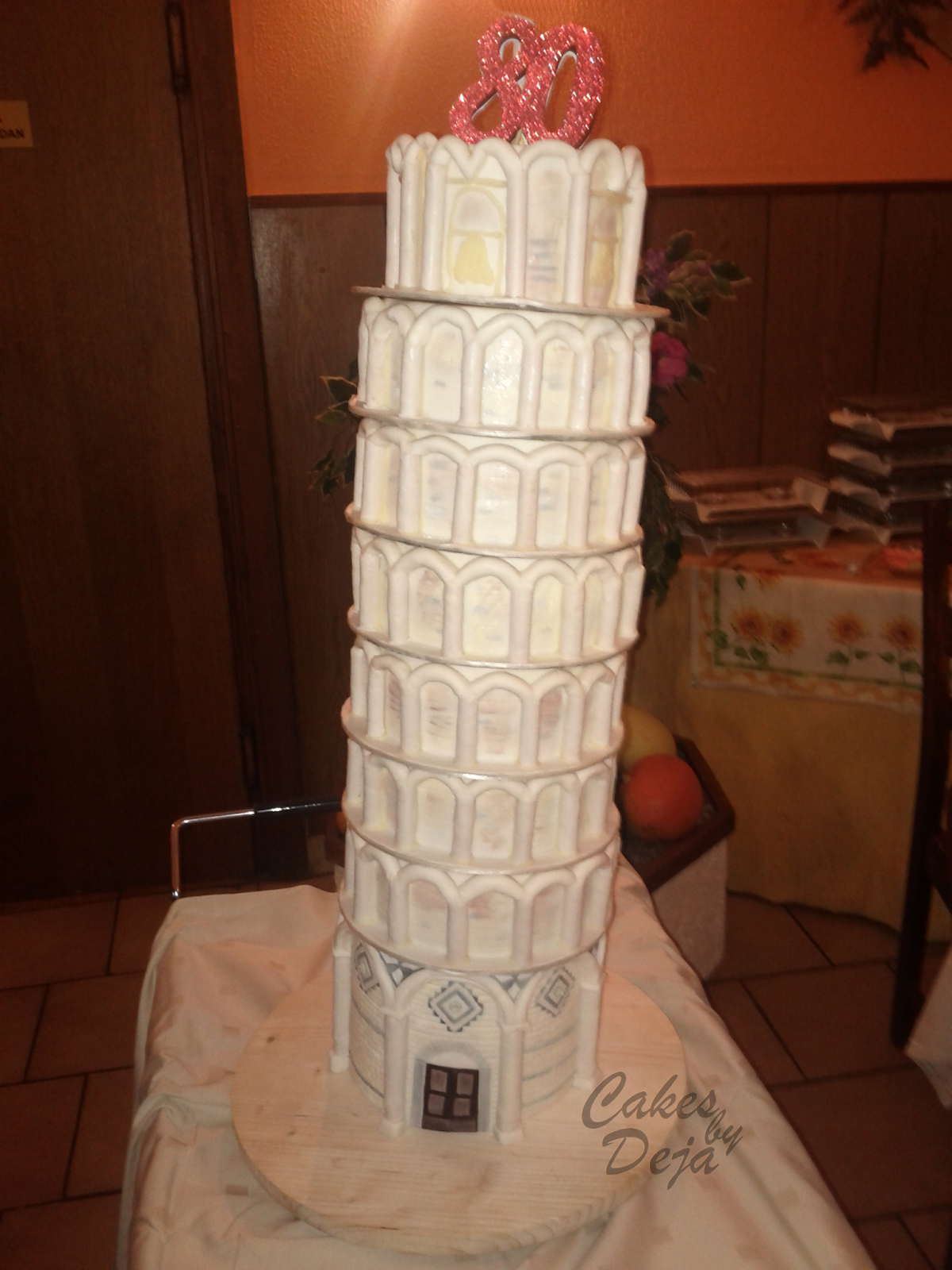 Dejine Tortice: Pisa (Pisa Tower Cake)