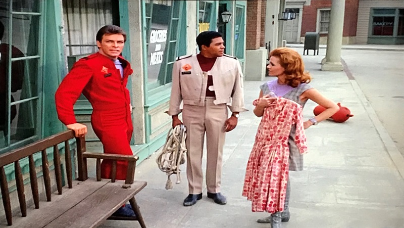 MUSINGS OF A SCI-FI FANATIC: Land Of The Giants S1 E2: Ghost Town