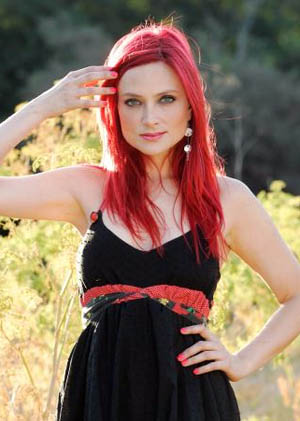 Nicole: Famosa cantante chilena