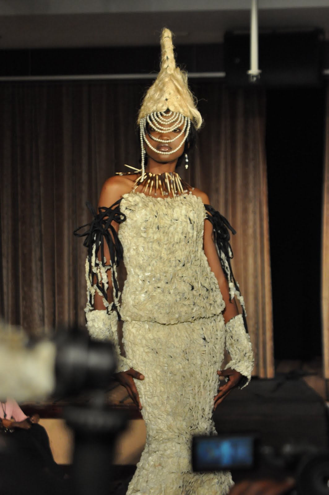 MODELA COUTURE: May 2011