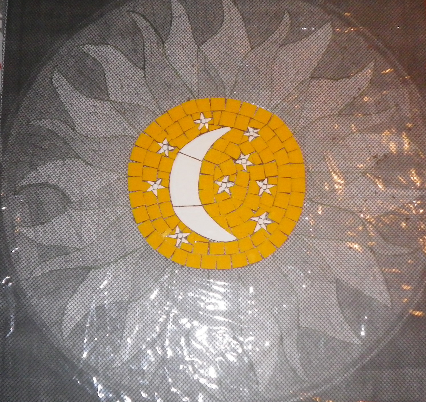 Trabalhos em Mosaico: Sol Mosaico na tela