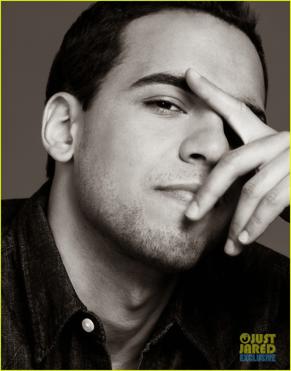 Christian Grey: Amo del Universo: Victor Rasuk: Entrevista y Photoshoot ...