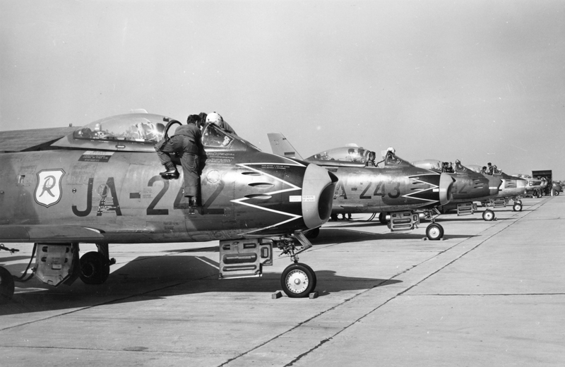 Modele Kolekcjonerskie: F-86 Sabre - Jagdgeschwader 71 - Easy Model 1:72