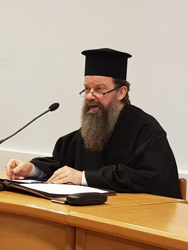 Ο ΑΡΧΙΜ. ΕΠΙΦΑΝΙΟΣ ΟΙΚΟΝΟΜΟΥ ΣΤΗΝ 2η ΙΕΡΑΤΙΚΗ ΣΥΝΑΞΗ ΤΗΣ Ι.ΜΗΤΡΟΠΟΛΕΩΣ ...