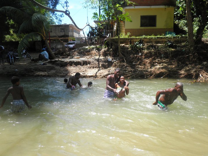 RIÓ DE GUAYABAL PUEBLO ADENTRO