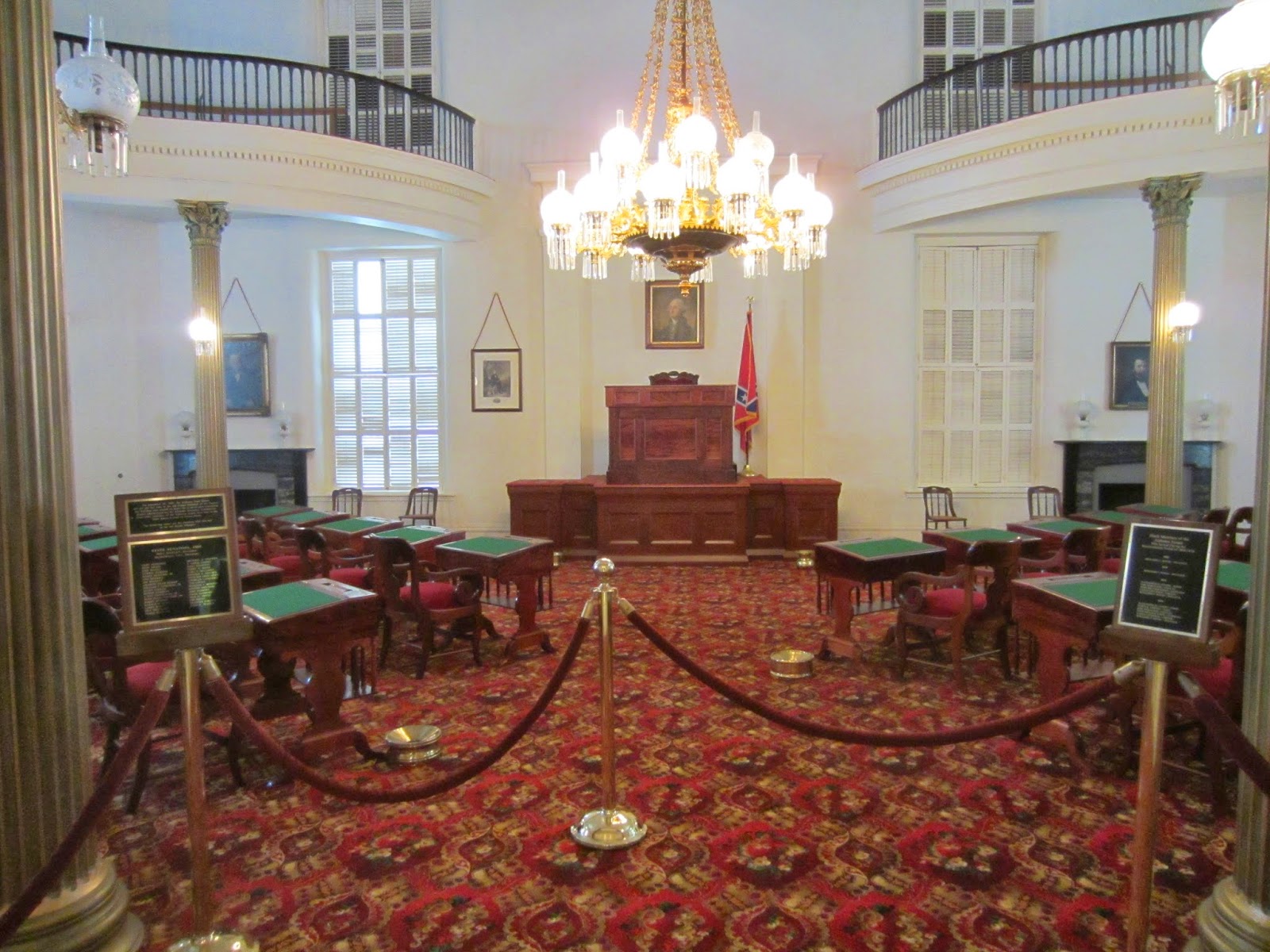 Souvenir Chronicles: MONTGOMERY, ALABAMA: STATE CAPITOL BUILDING