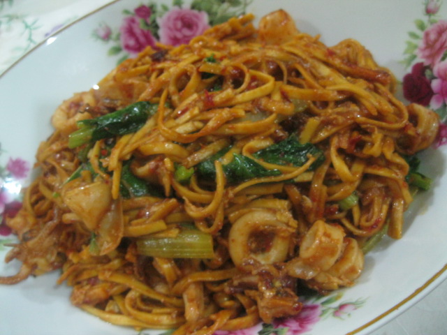 Mee Sanggul Goreng