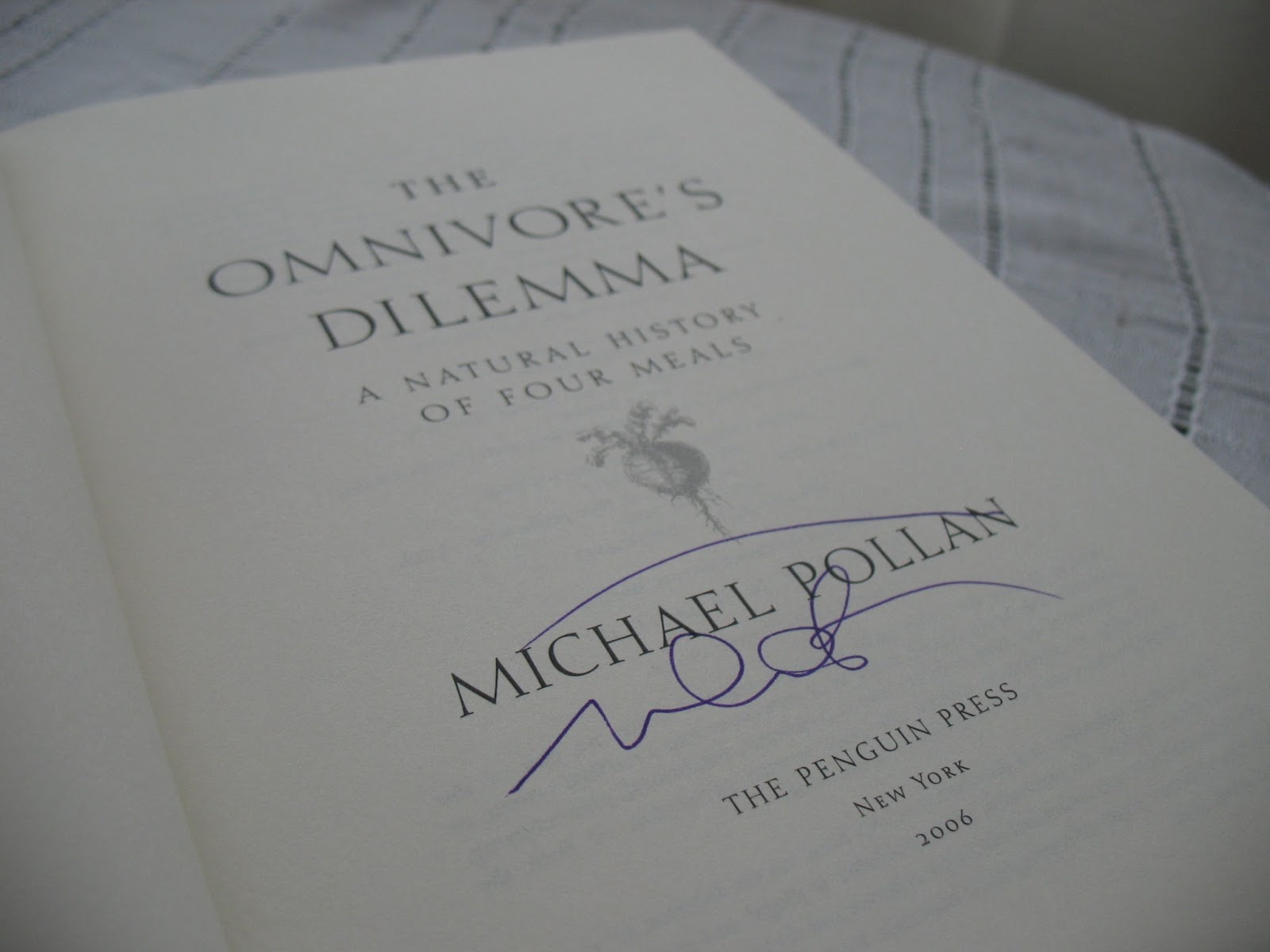The Distractible Reader: The Omnivore's Dilemma by Michael Pollan