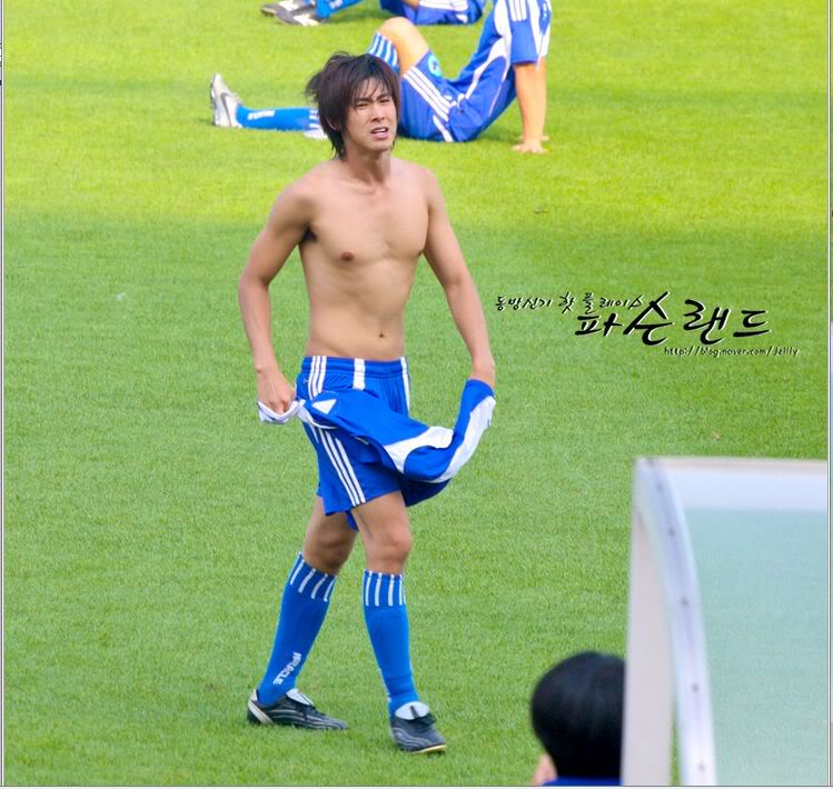 Kpop Hotness Random Hotness Shirtless Tvxq Yunho