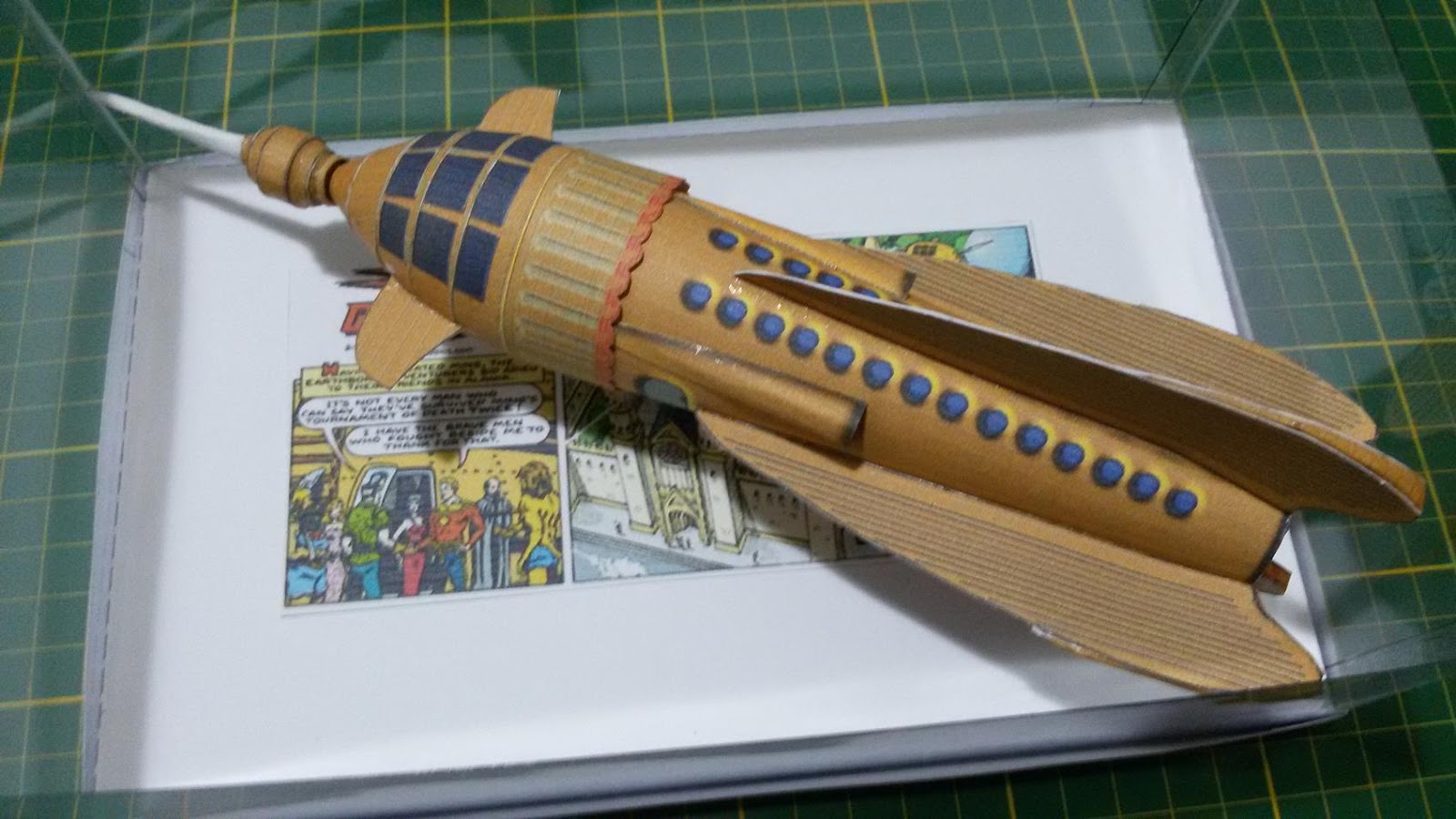 Nigrafox Papermodels: Flash Gordon Space Ship