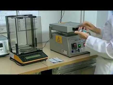 Colour Fastness to Hot Pressing |Purpose|Equipment|Test Specimen|Method ...