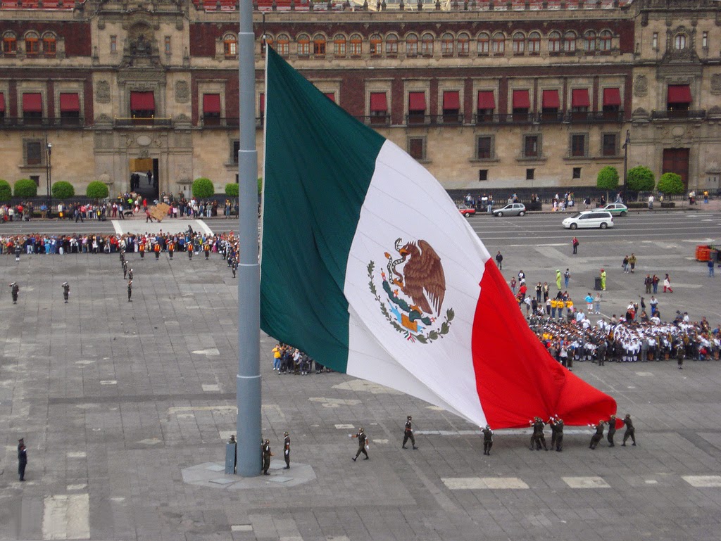 Blog de Armando Maya Castro: BANDERA DE MÉXICO, SU SIGNIFICADO E HISTORIA