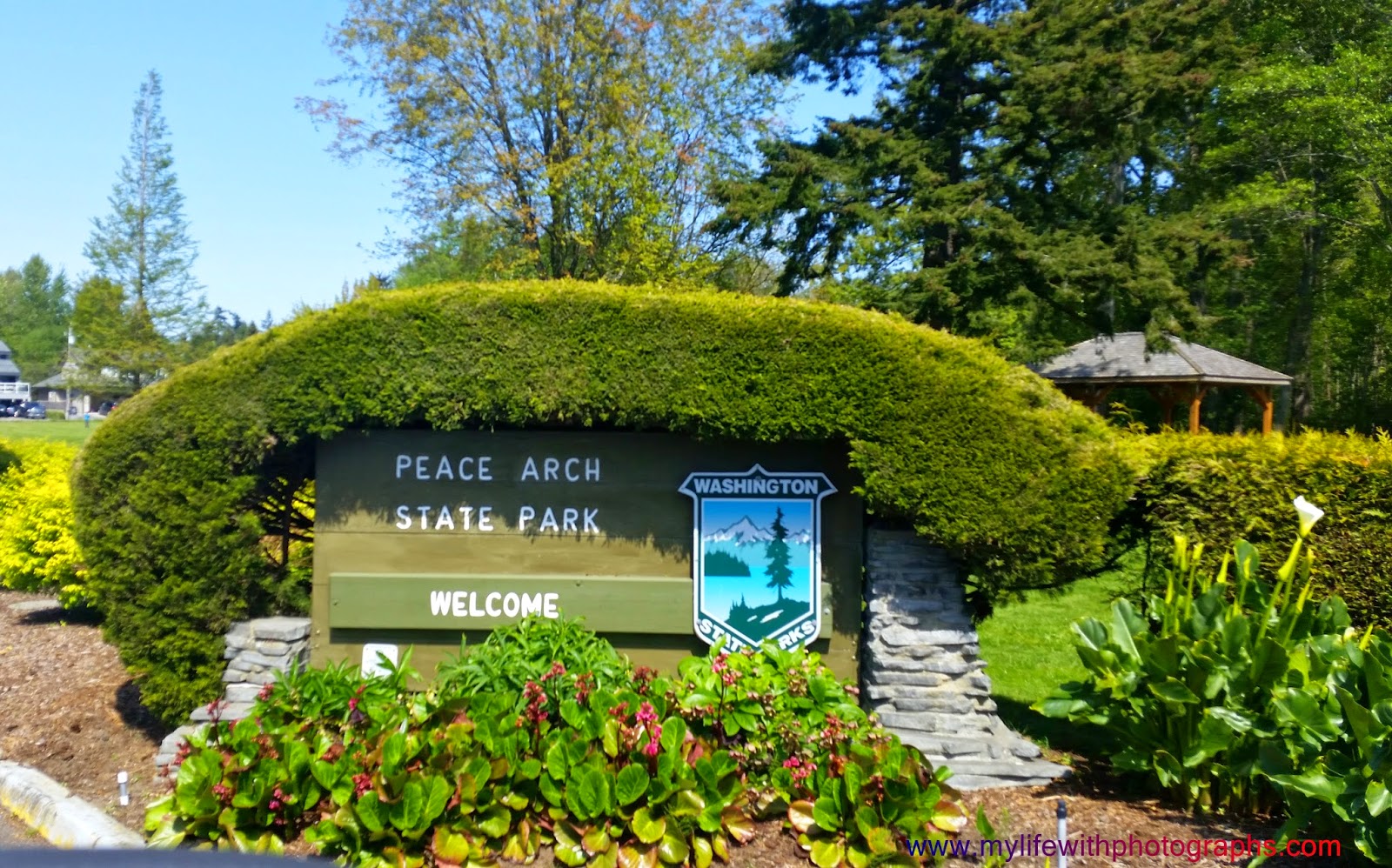 A nice visit to International Peace Arch Park in US-Canada Border