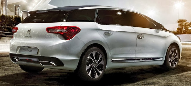 Vroom5000cc: Citroen D5 : Road Captain Cockpits