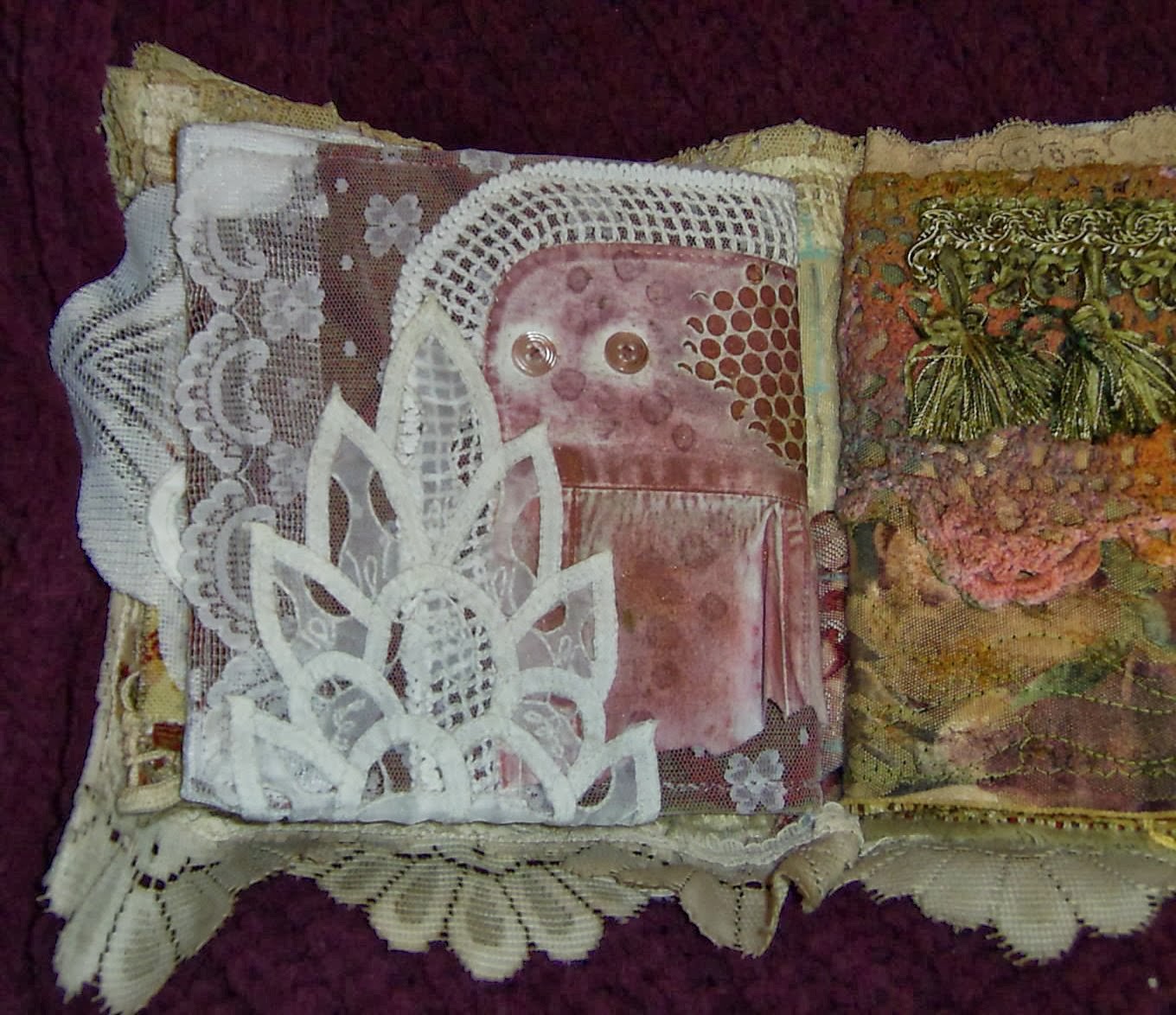 SEW IN ART: Lacy fabric journal