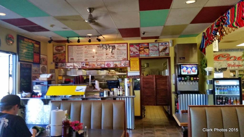 Road Runner: Gas Station for Lunch - Papa Locos