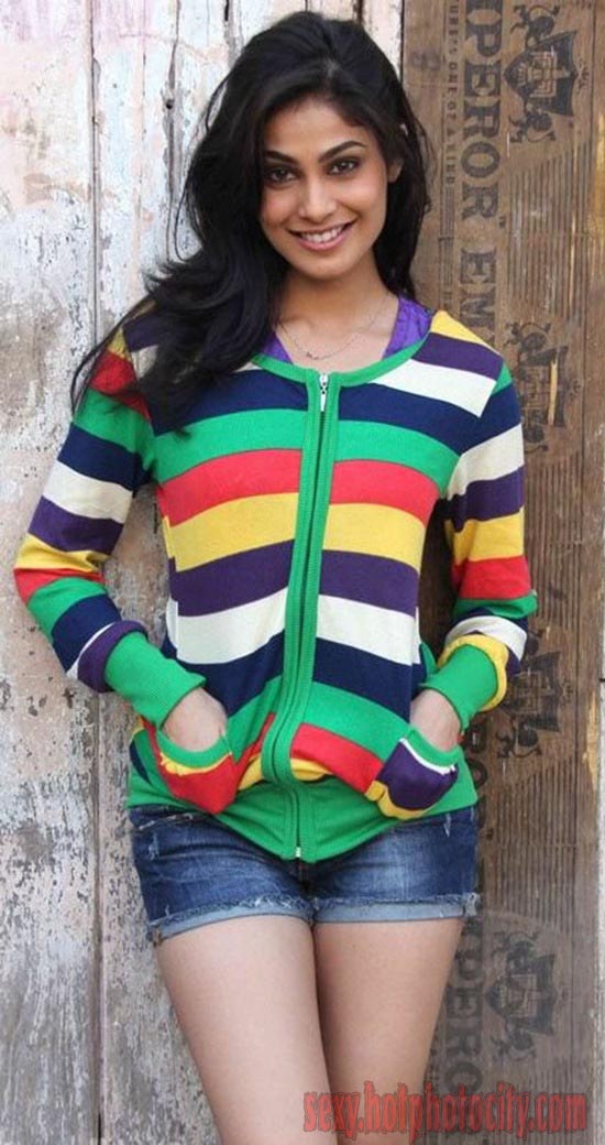 Pooja Gupta Hot Sexy Beautiful Pictures - 2 ~ Hot-celebs-wallpapers