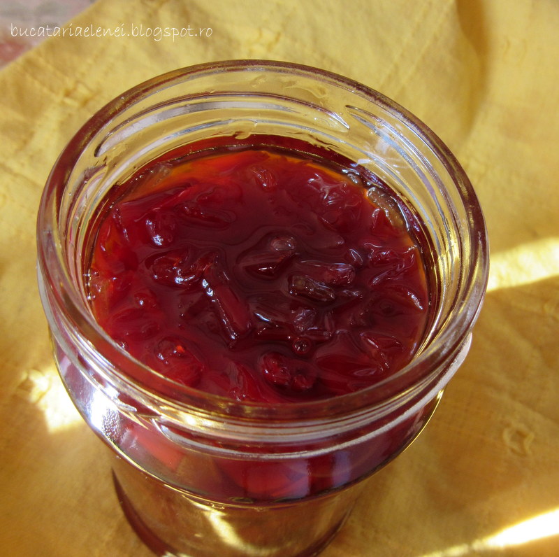 Bucataria Elenei: Dulceata de ardei iuti cu ceapa