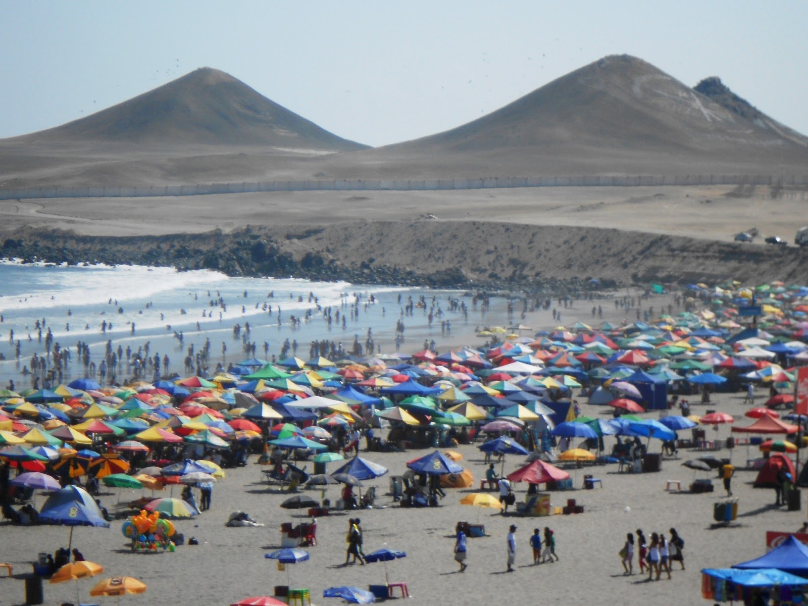 MOQUEGUA TURISMO: PLAYA POZO DE LISAS, PUERTO DE ILO, MOQUEGUA