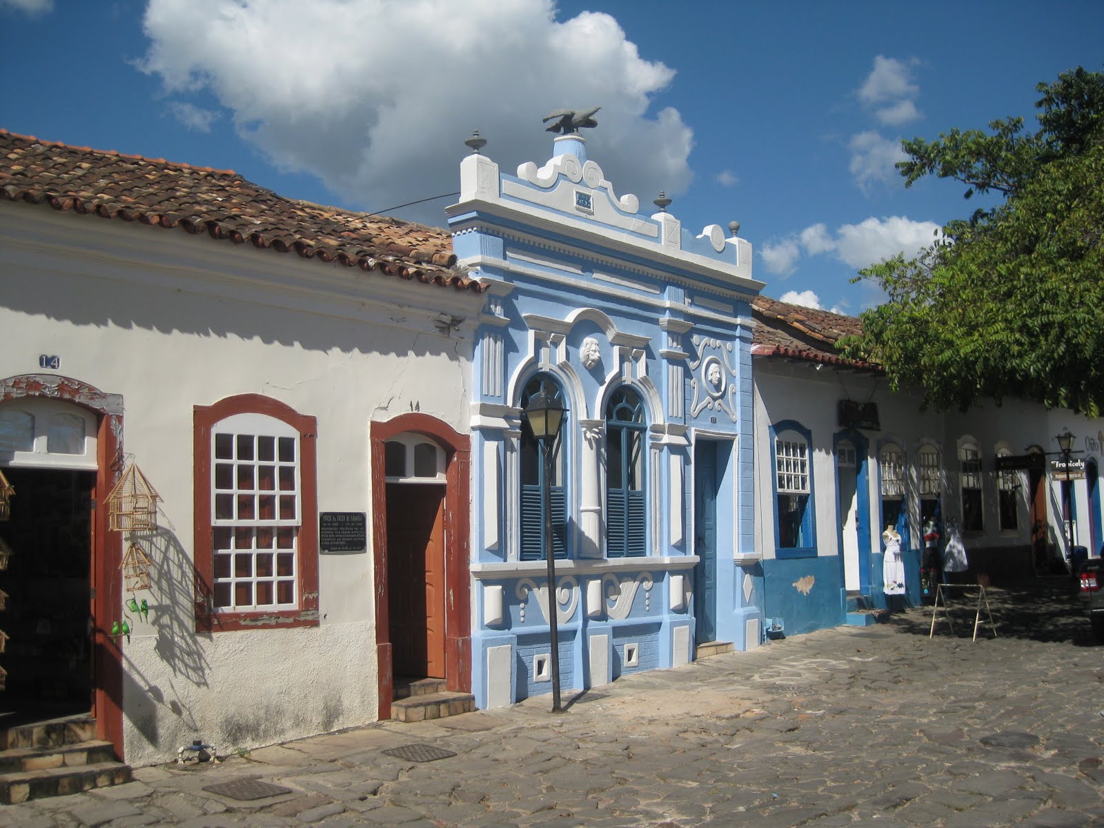 The sun only sets once in a day!: A Day in Goias - A charming city!