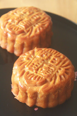 Simple Indulgence: Traditional Baked Mooncake