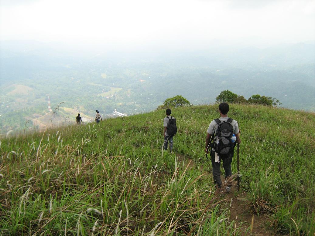 Hanthana Mountain Range - Travels My Wonderful Sri lanka