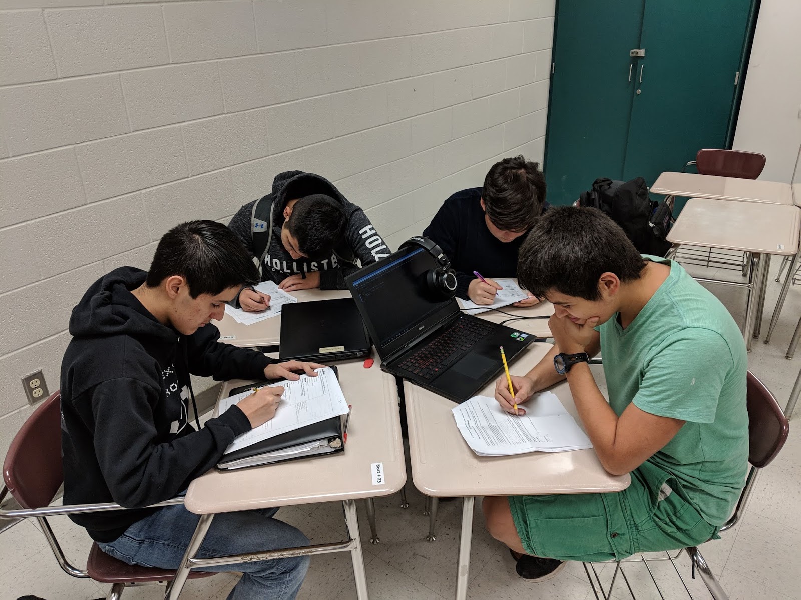 Eagle Pass ISD - iVision: WHS Computer Sciene Team Preps of UIL Season