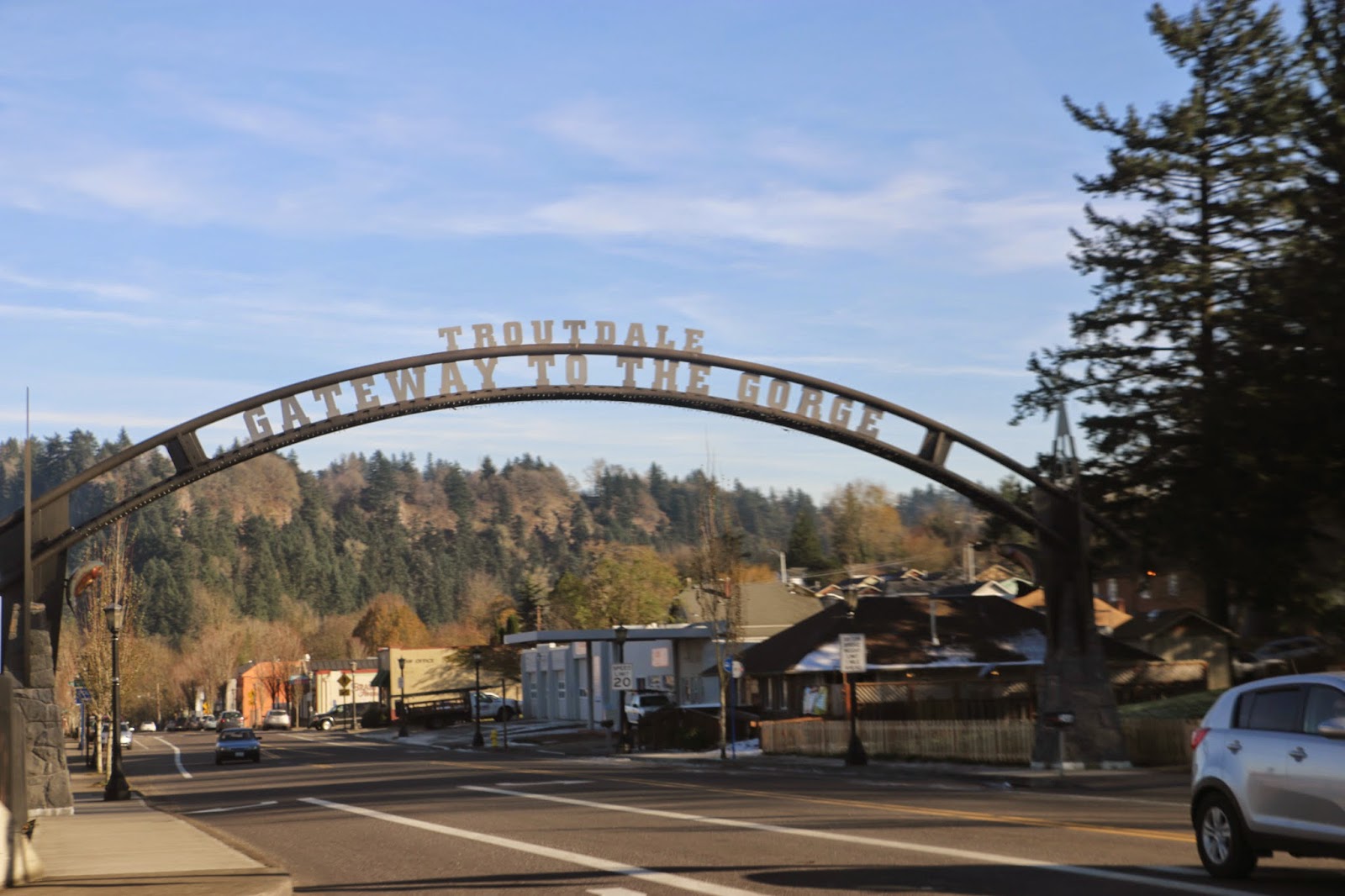 Russman's spot: Oregon. Historic Route 30 & Waterfalls